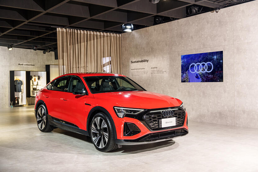 Audi 豪華純電休旅新作，Q8 e-tron 車系展開預售雙週後已累積破百訂單::DDCAR 電動車